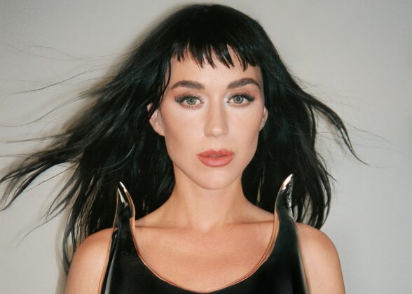 Alanis Morissette is final headliner at Blenheim Palace Festival 2026 ...