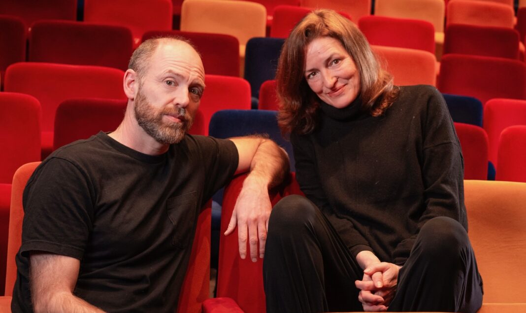 WORLD PREMIERE: 'It's a real treat' Oxford Playhouse stages stunning ...